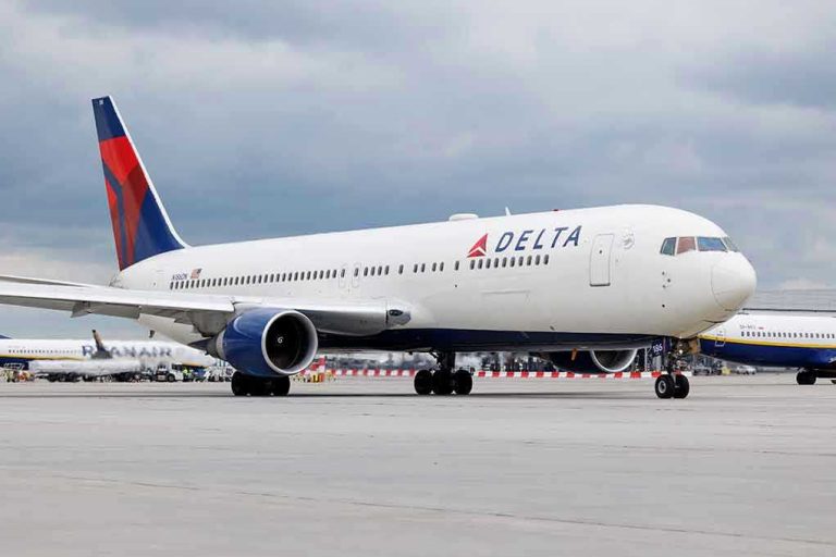 Delta Fight Meltdown Stuns Airports Around US | United Voice